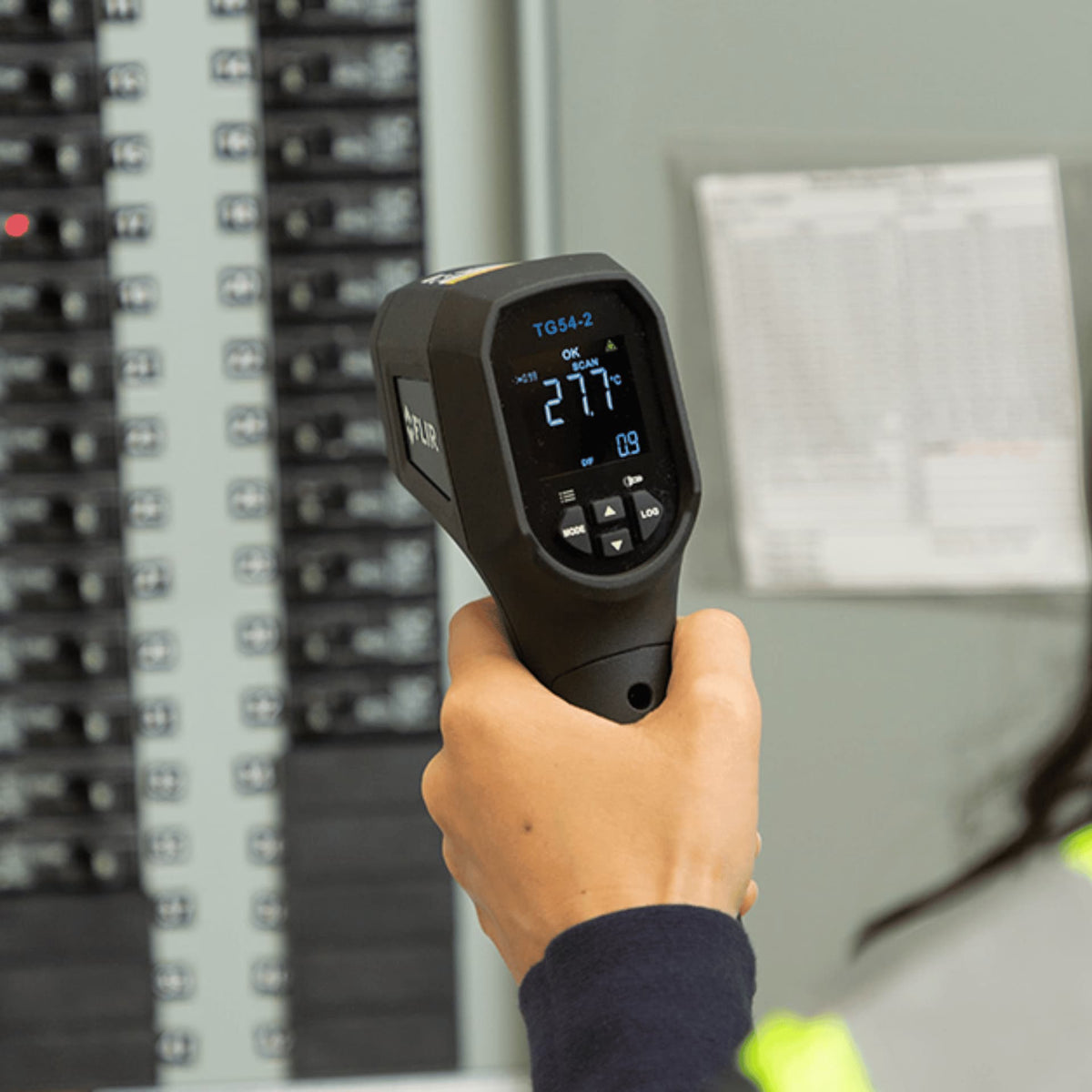 FLIR TG54-2™ 20:1 Spot IR Thermometer | GoThermal